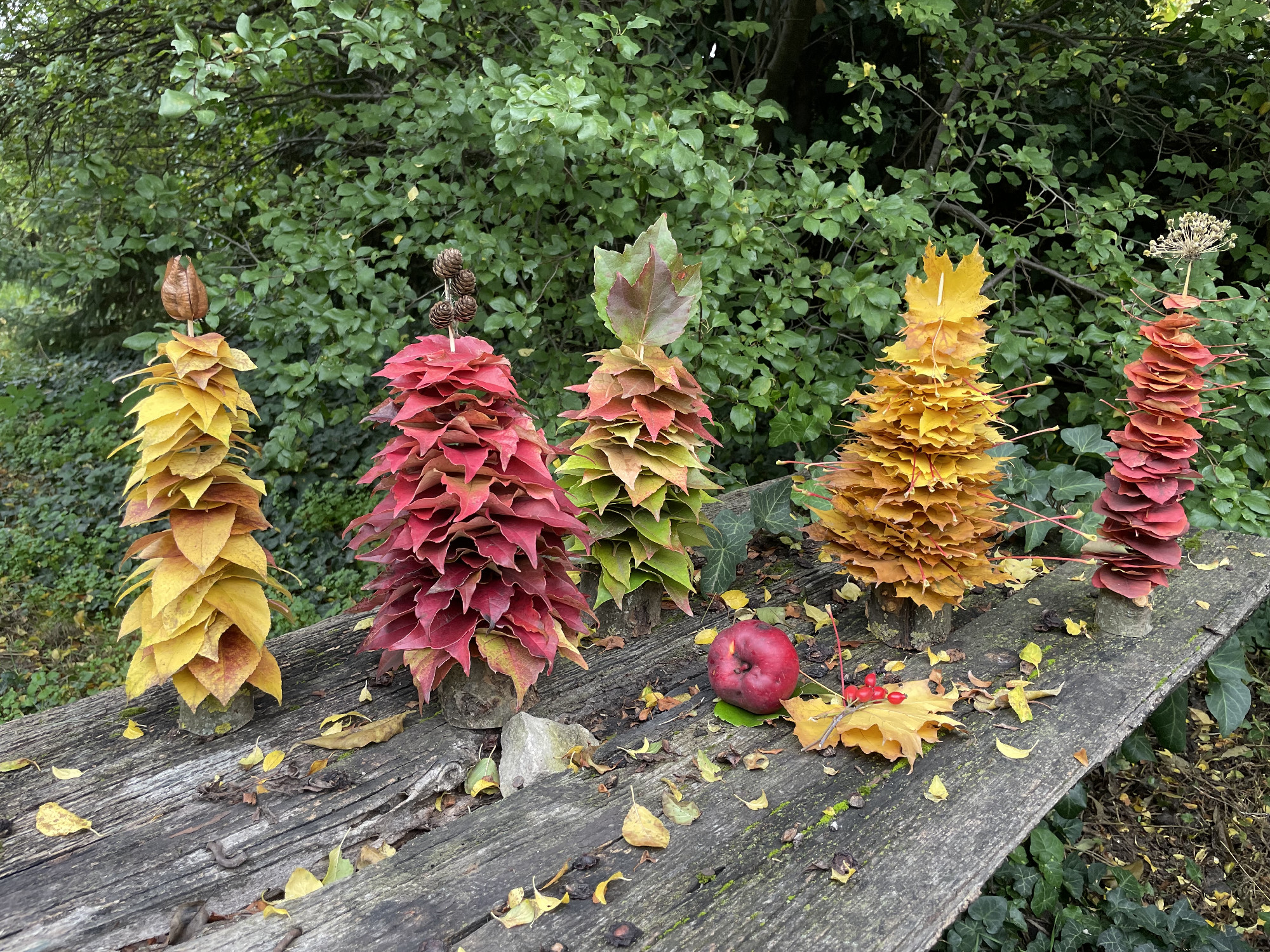 Színes őszi dekorációk a kert és a mező kincseiből | egy.hu
