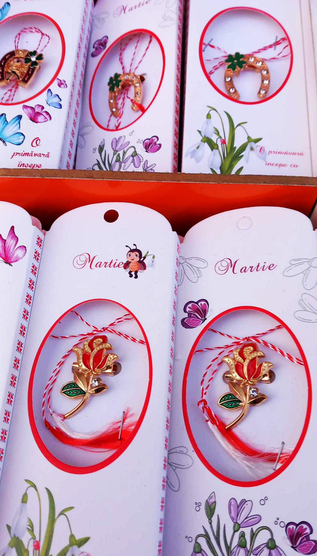 Egy balkáni tavaszköszöntő hagyomány gazdag múltja – a márciuska ...