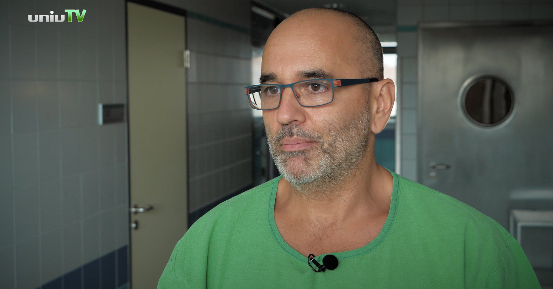 Interjú a robotsebészetről dr. Papp Andrással | egy.hu